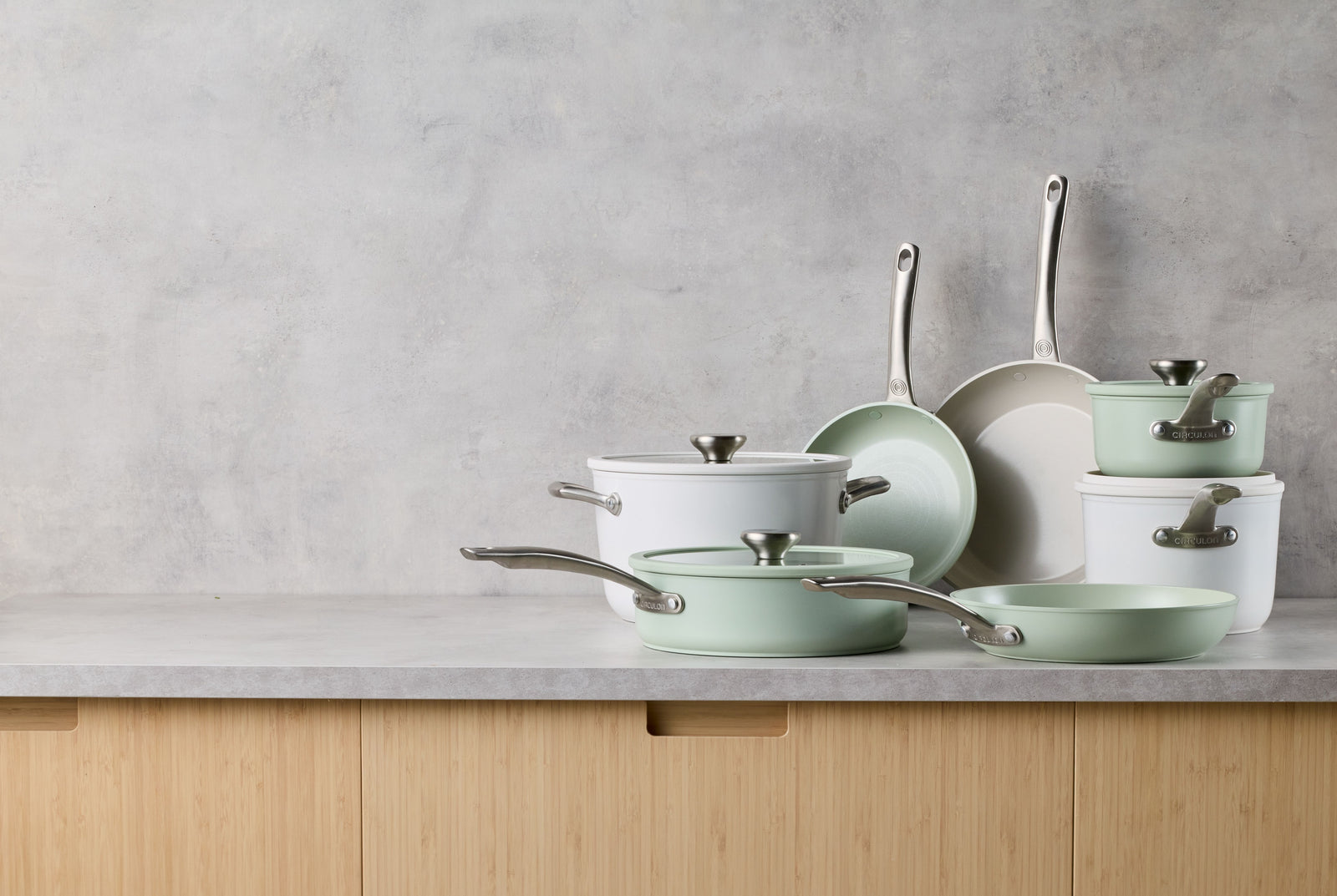 Premium Cookware & Bakeware for Home Chefs | Circulon